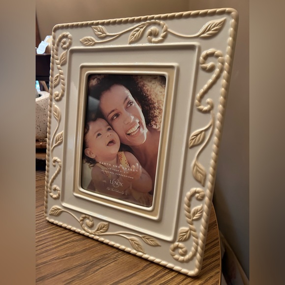 Lenox | Accents | Picture Frame Lenox Earth Grass Pattern | Poshmark